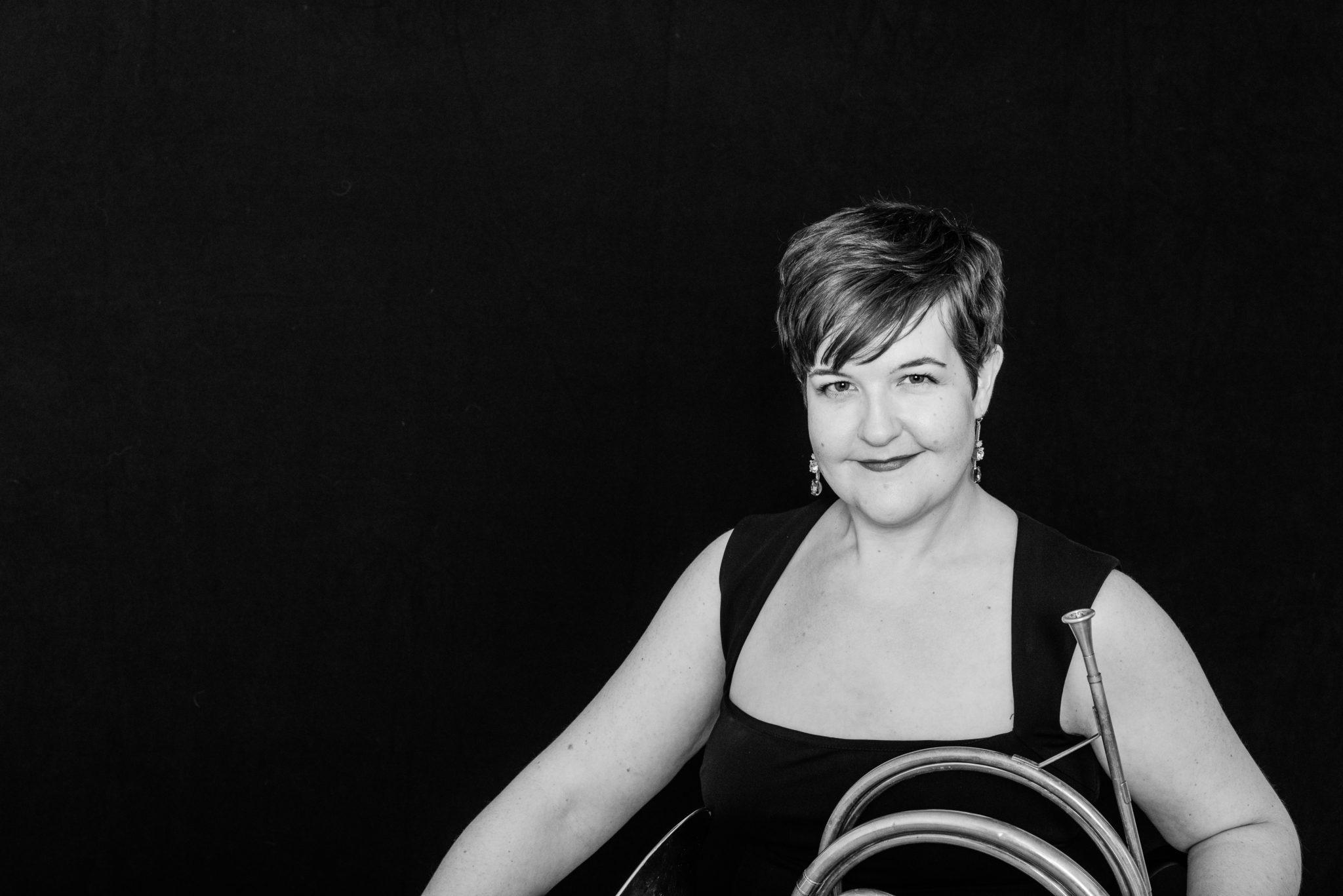 Indoor Portraits of Gorgeous Musicians - kimforbesphotography.com