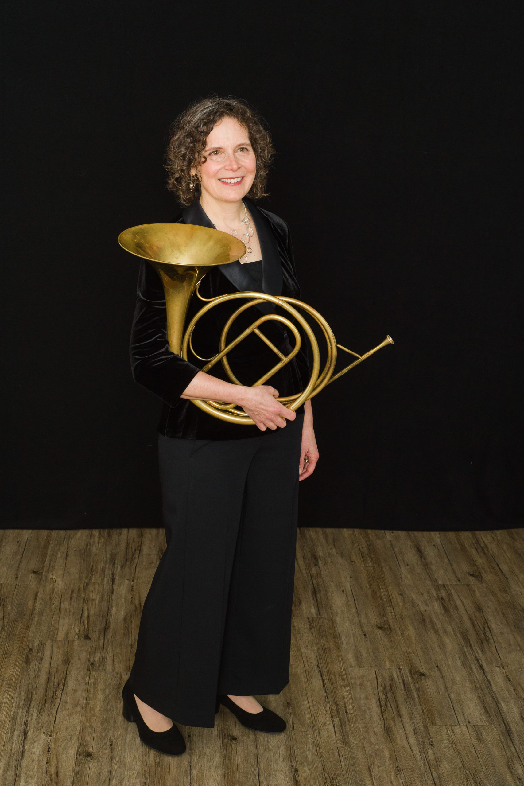 Indoor Portraits of Gorgeous Musicians - kimforbesphotography.com