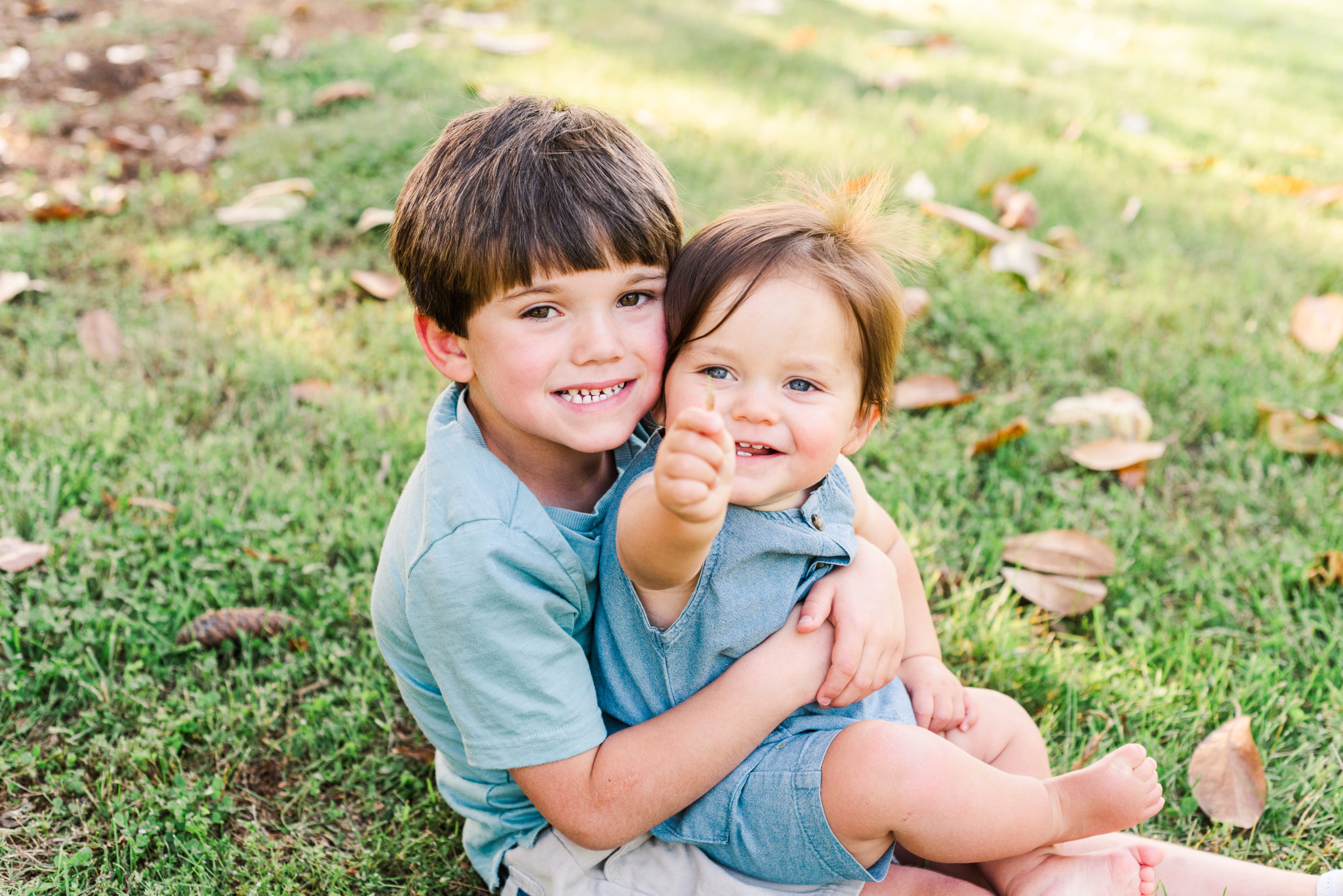 Welsh Run Farm Engagement Session - kimforbesphotography.com
