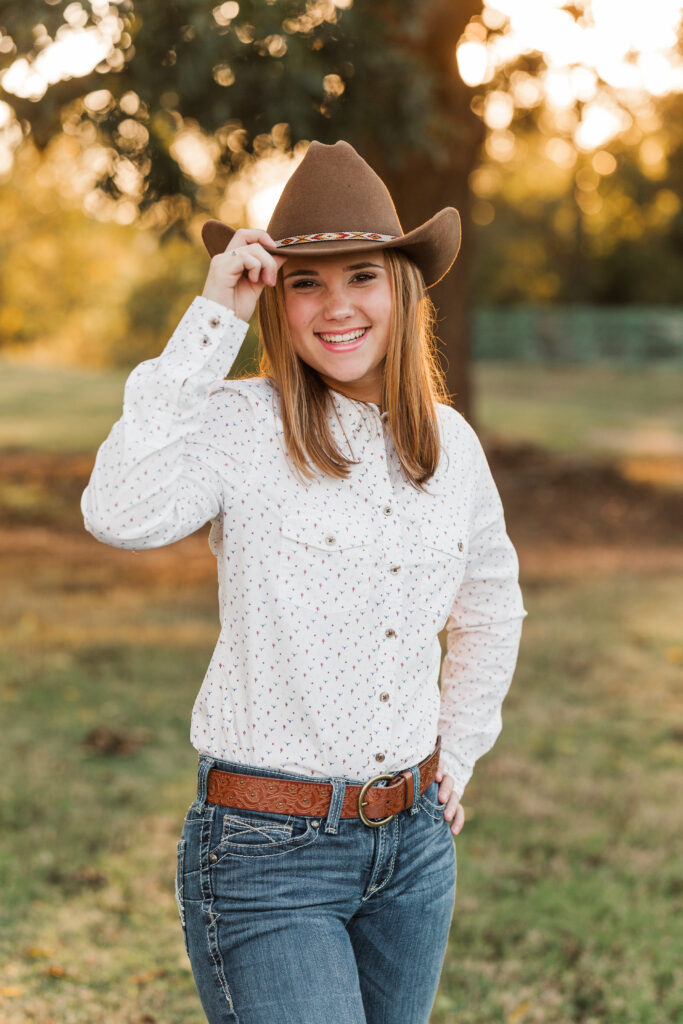 Taylor’s Senior Portraits - kimforbesphotography.com