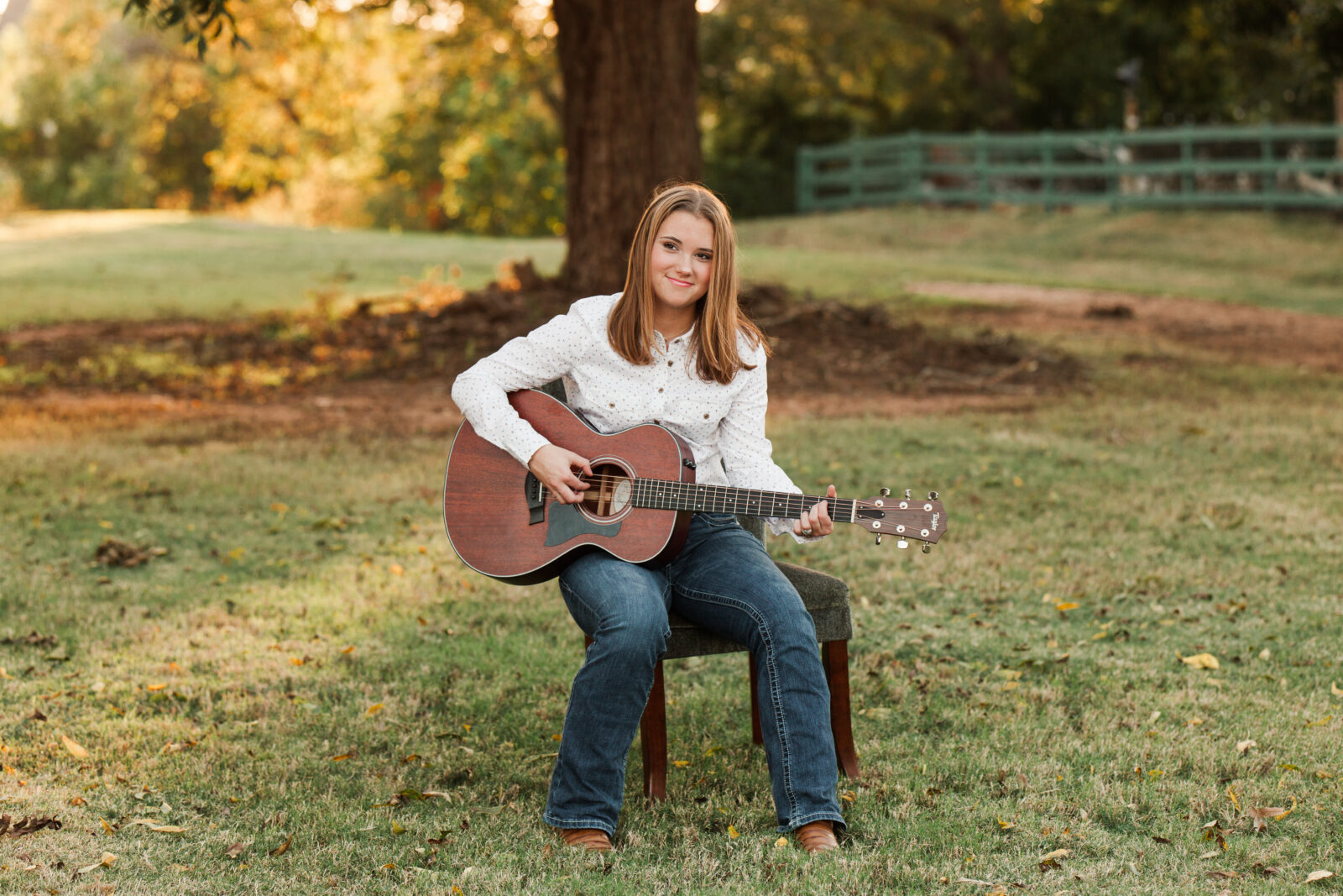 Taylor’s Senior Portraits - kimforbesphotography.com